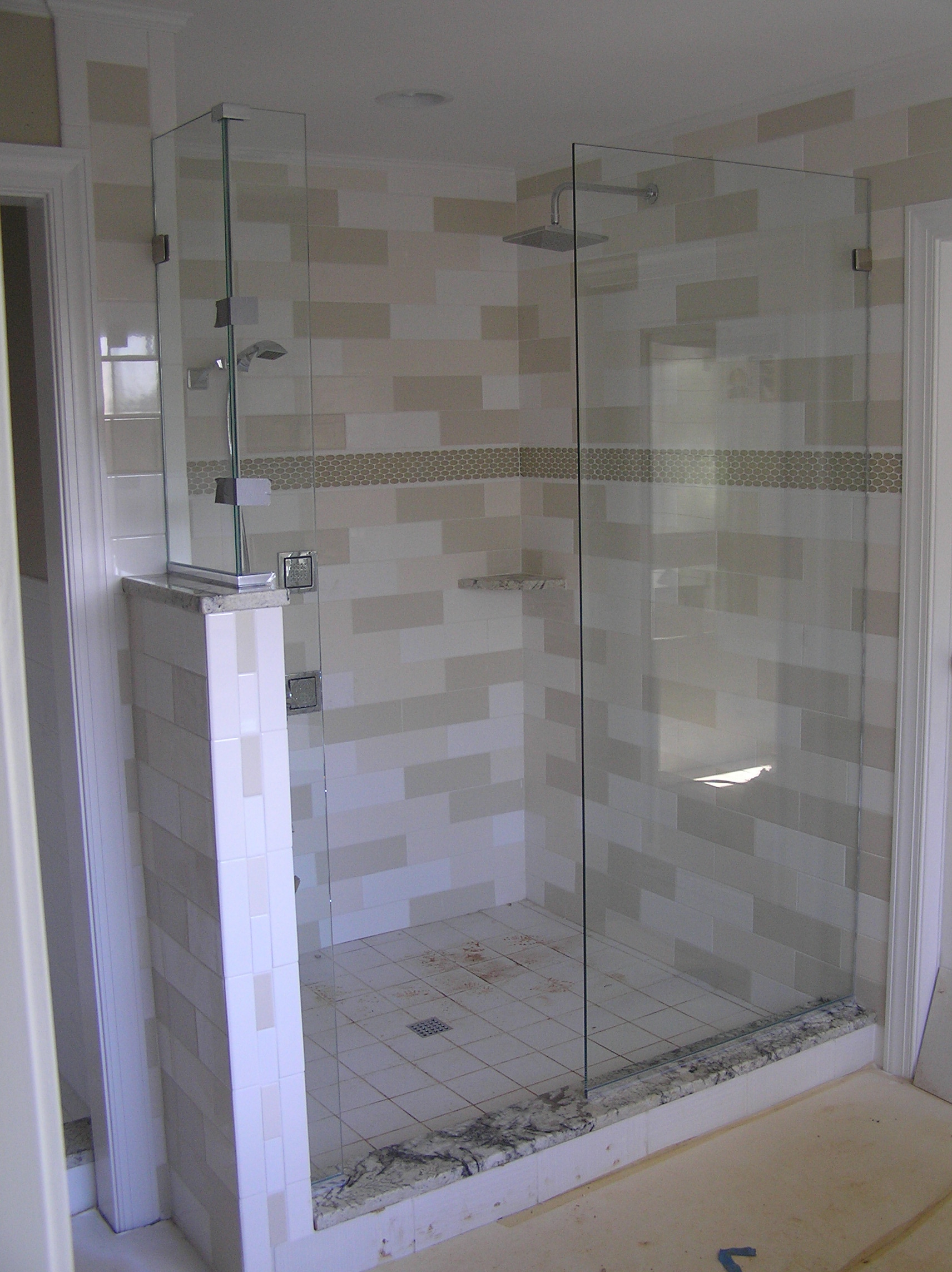 Frameless Showers Raleigh | Tips for Choosing Glass Shower